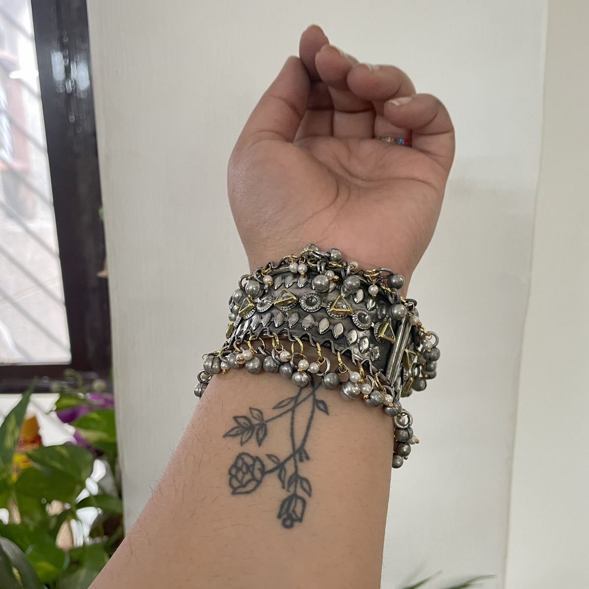 Dual Tone Bangle | Jewels and Stones India